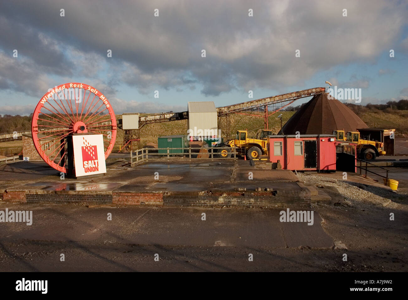 Winsford salt mine hi-res stock photography and images - Alamy