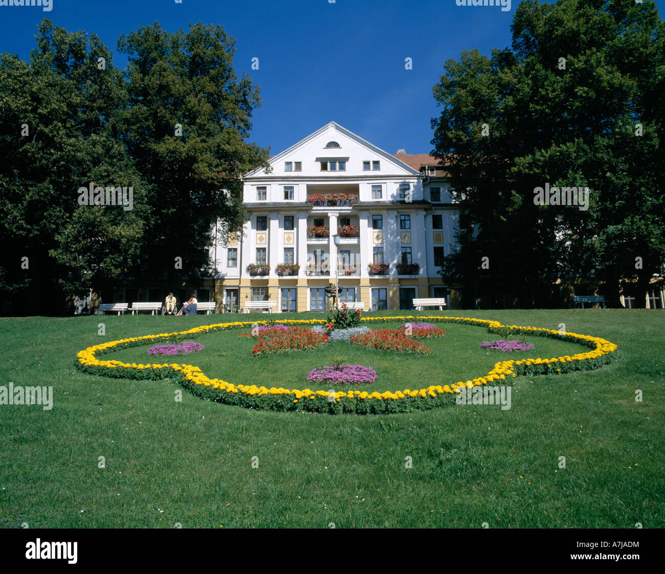 Kurhaus im Kurpark von Bad Liebenstein, ehemaliges Herzogliches Schloss ...