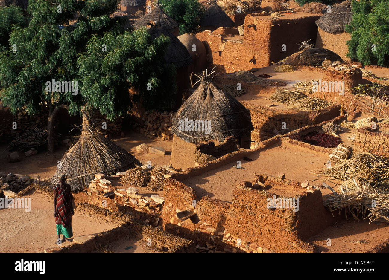 Mali dogon women tribe hi-res stock photography and images - Alamy