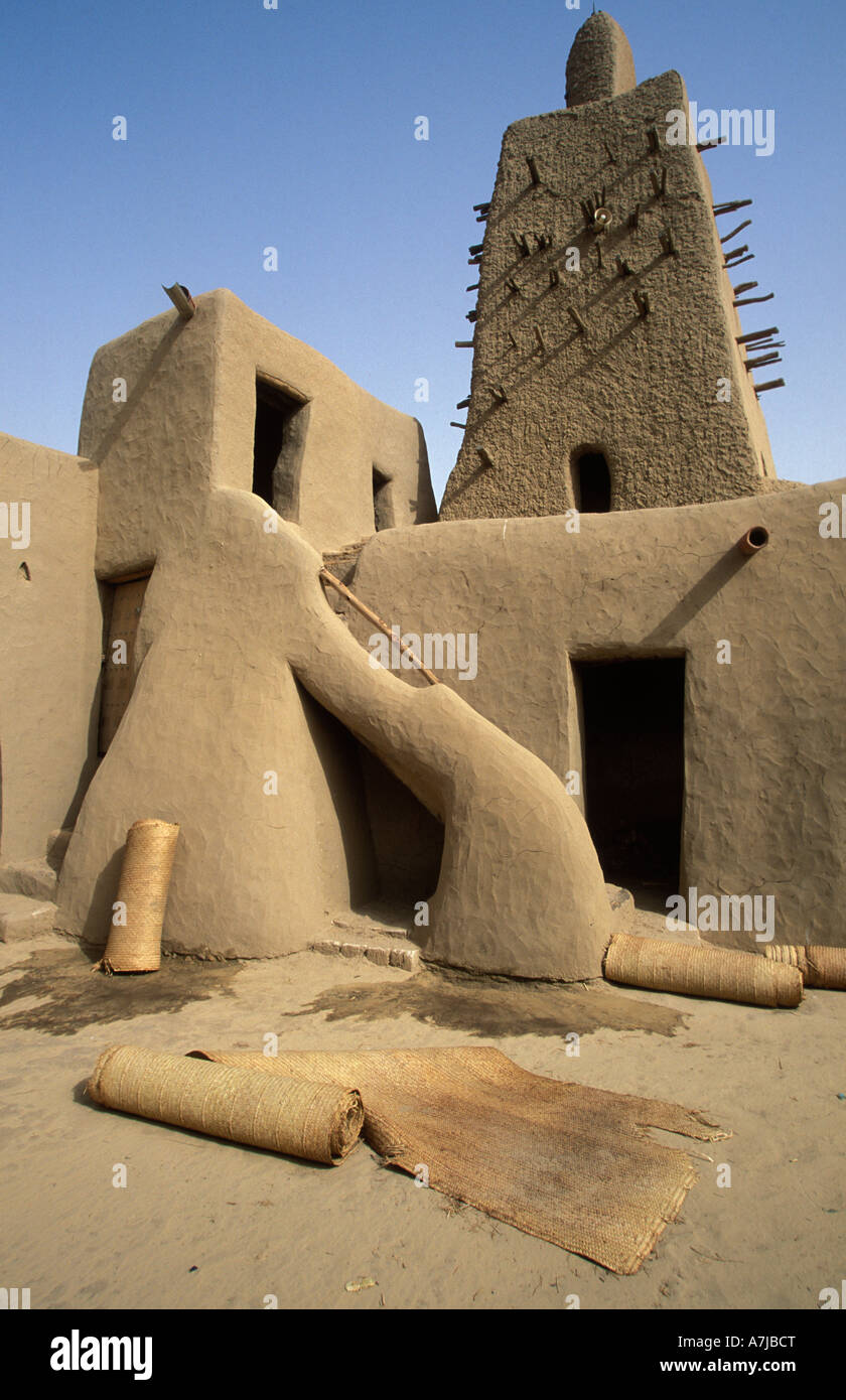 Djingareiber Mosque was built in 1325 and is a world heritage site ...