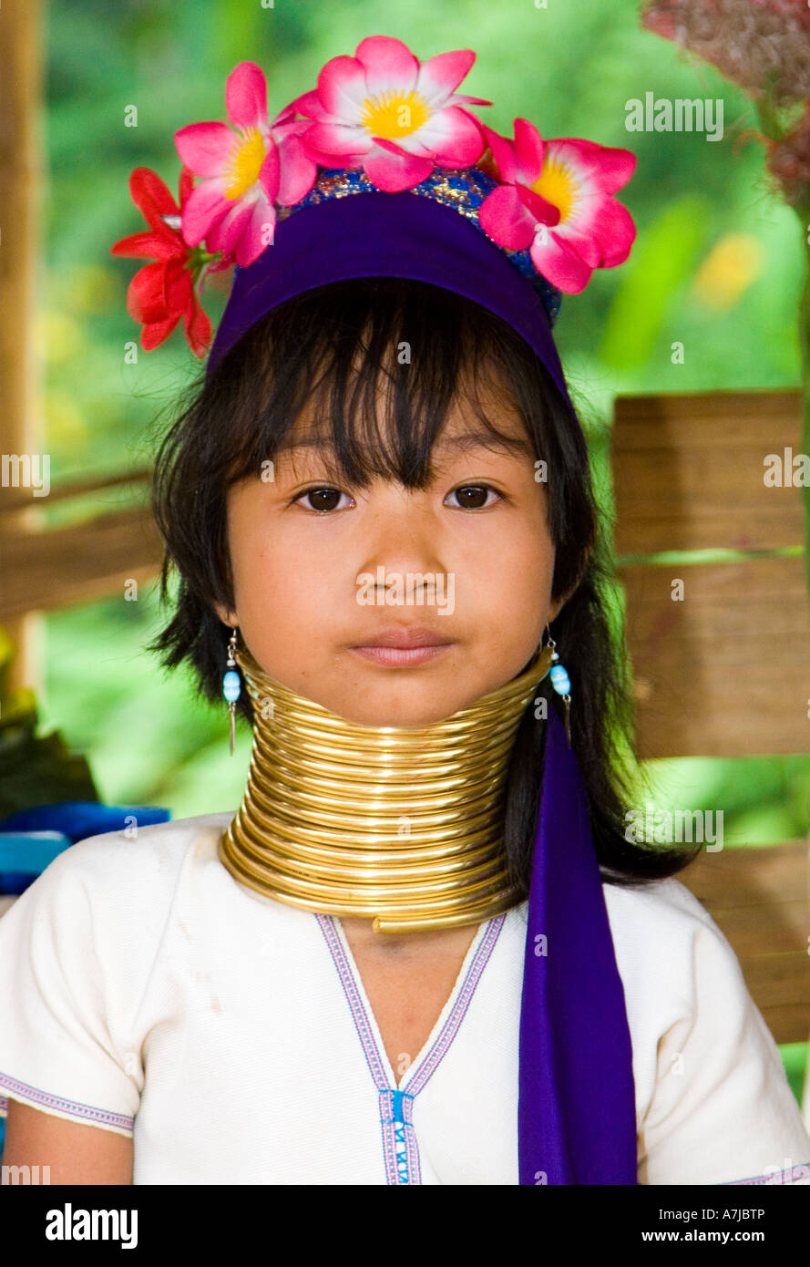 Long neck people in Shang Mai province Thailand Stock Photo - Alamy