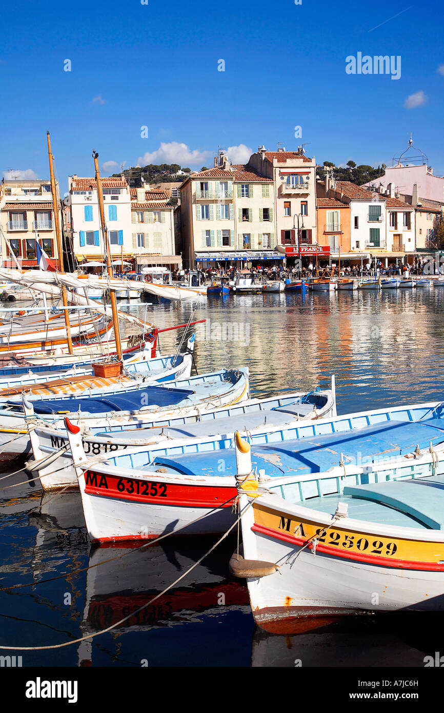 Cassis harbour in Provence, France Stock Photo - Alamy