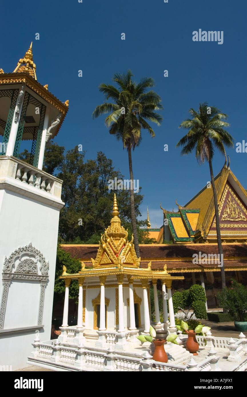 Royal Palace temple Phnom Penh Cambodia Stock Photo - Alamy