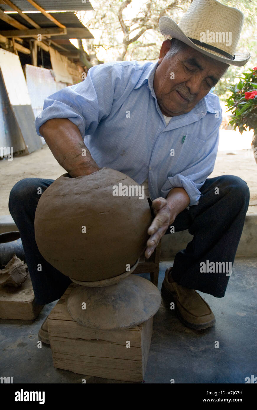 Old man build the Black Pottery of San Bartolo Coyotepec Oaxaca ...