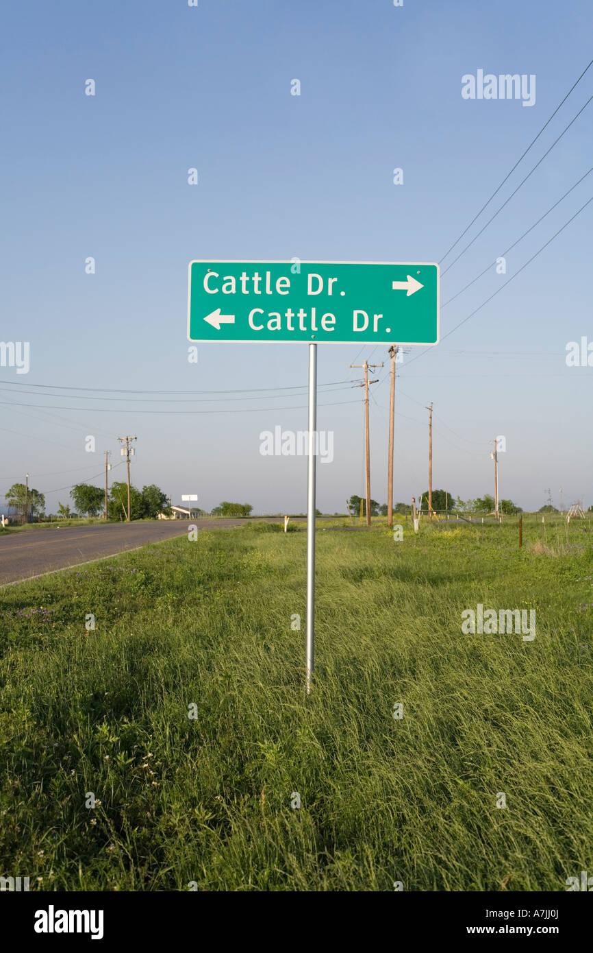 Cattle Dr street sign on the road to Crawford, Texas Stock Photo - Alamy