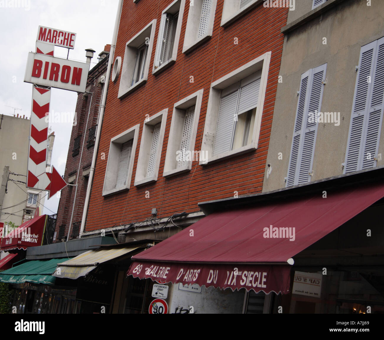 Marche Biron antiques and flea market in the Saint Ouen district on rue ...