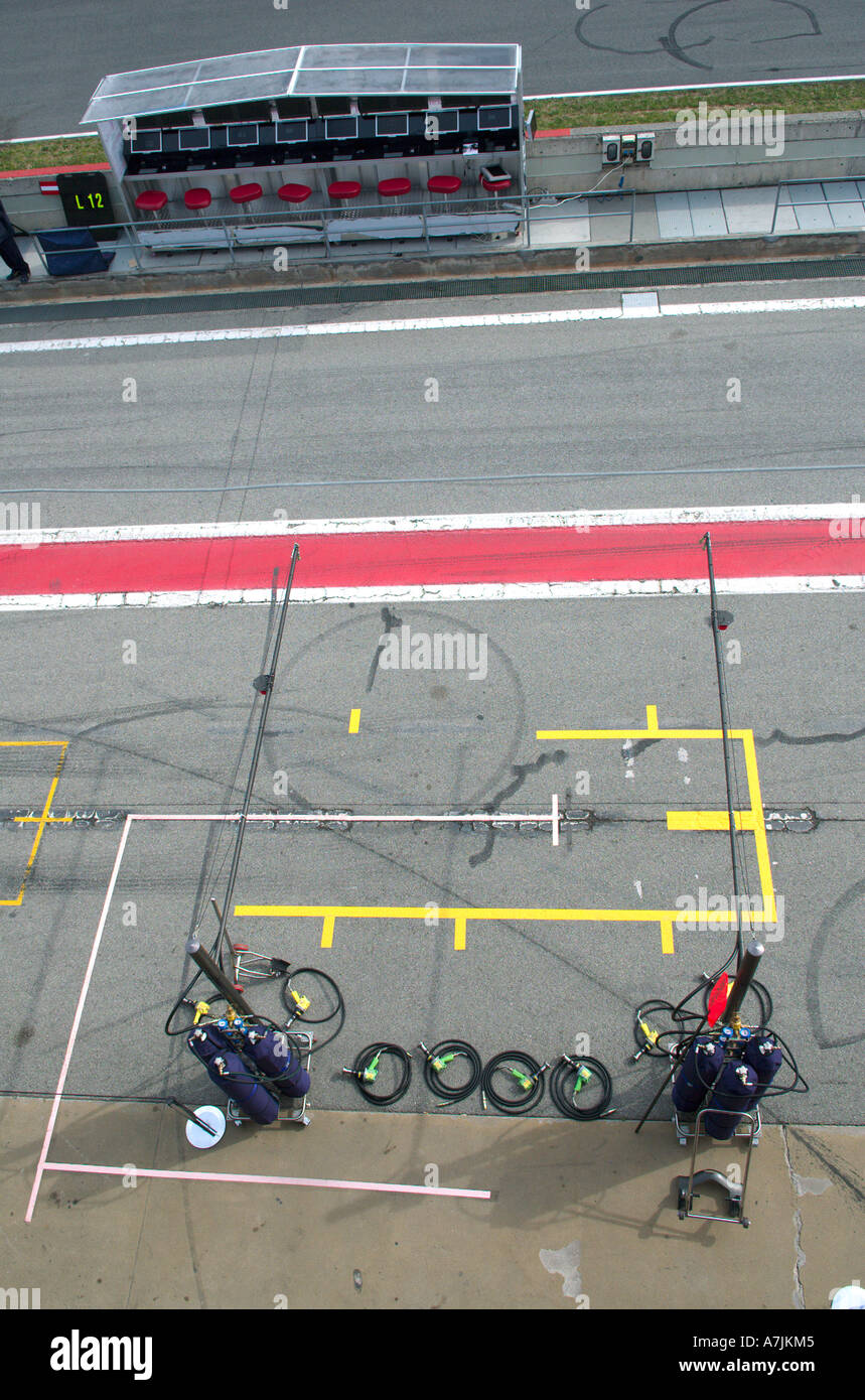 Pit lane garage hi-res stock photography and images - Alamy