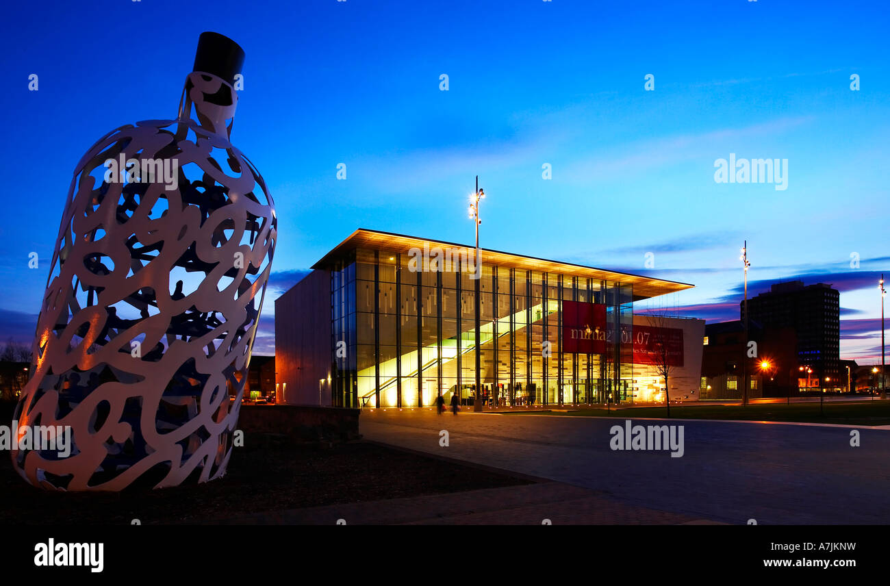 Bottle of notes middlesbrough hi-res stock photography and images - Alamy