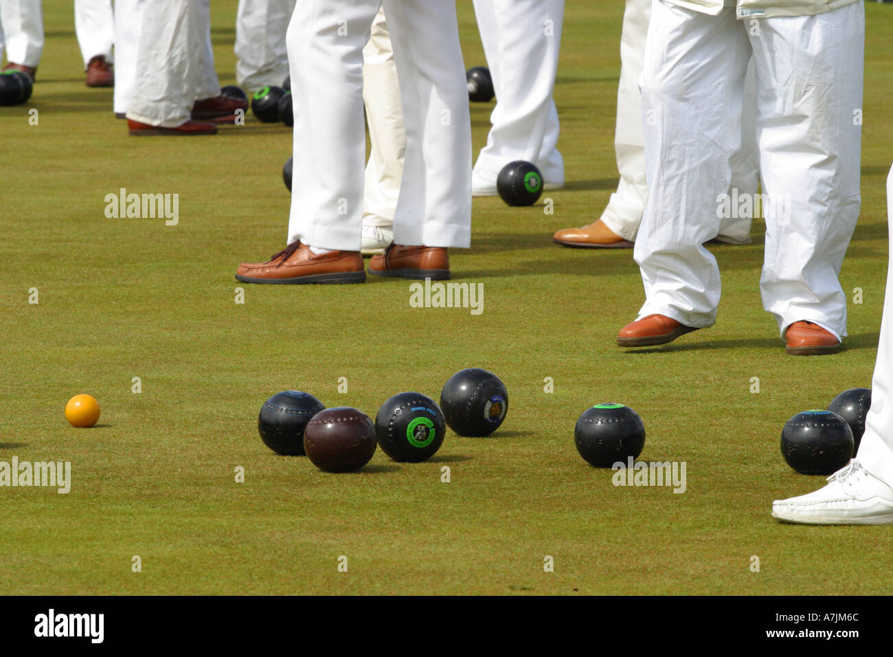 Lawn green bowling hi-res stock photography and images - Alamy