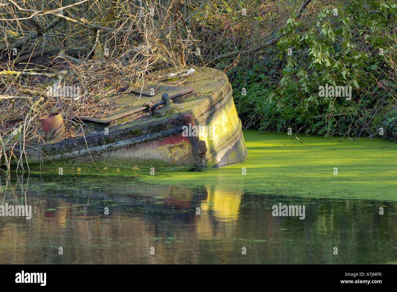 Sunken barge hi-res stock photography and images - Alamy