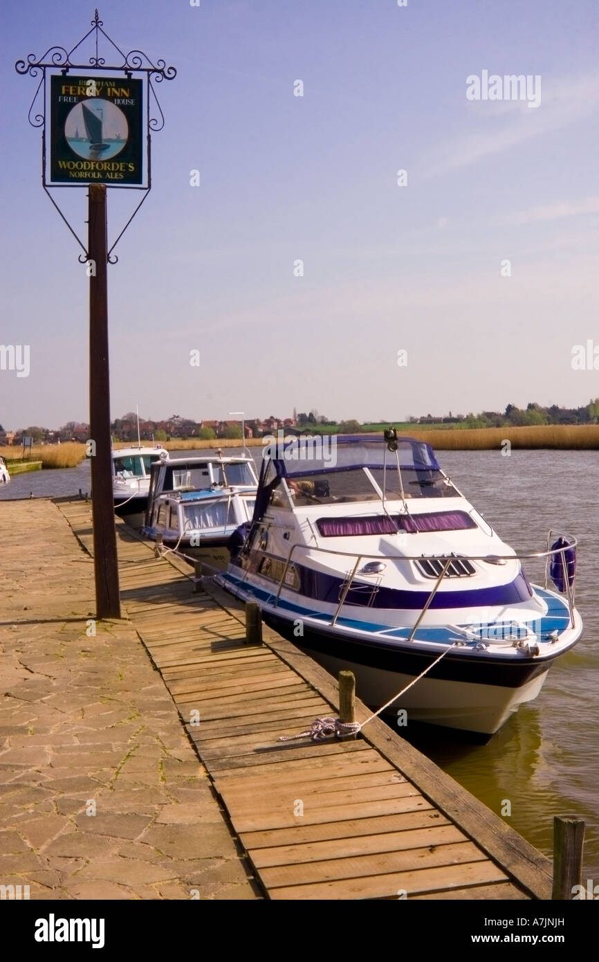 Reedham water hi-res stock photography and images - Alamy