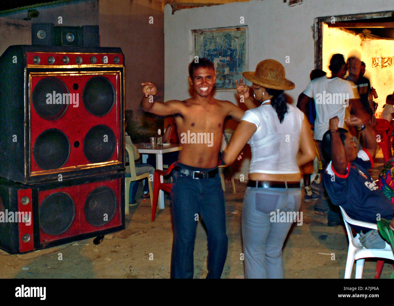 Salsa Dancing Couple Stock Photo - Alamy