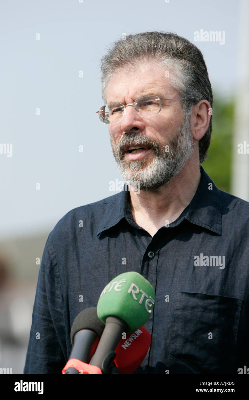 Rte microphone hi-res stock photography and images - Alamy