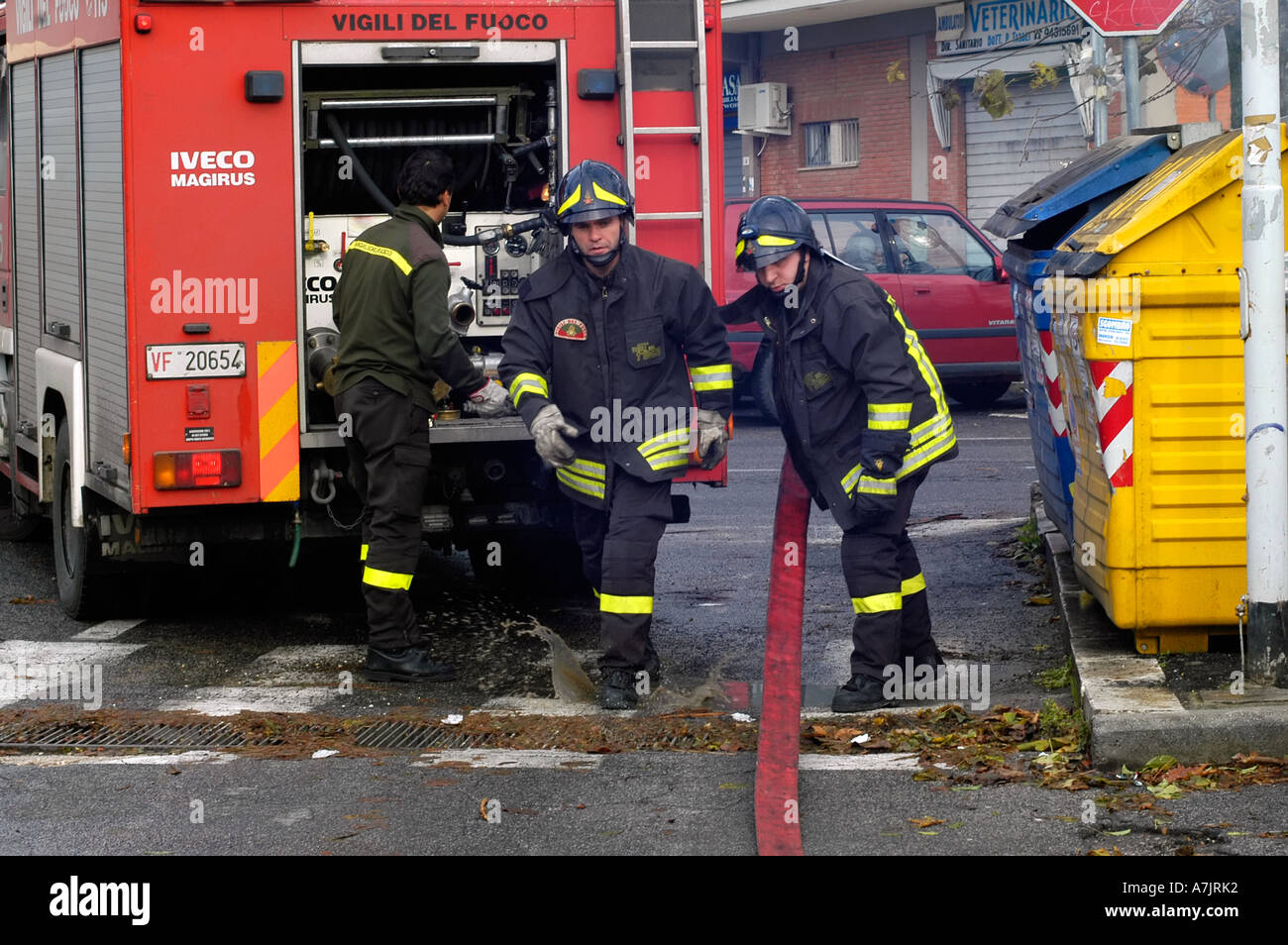 Italian firemen in action Stock Photo - Alamy
