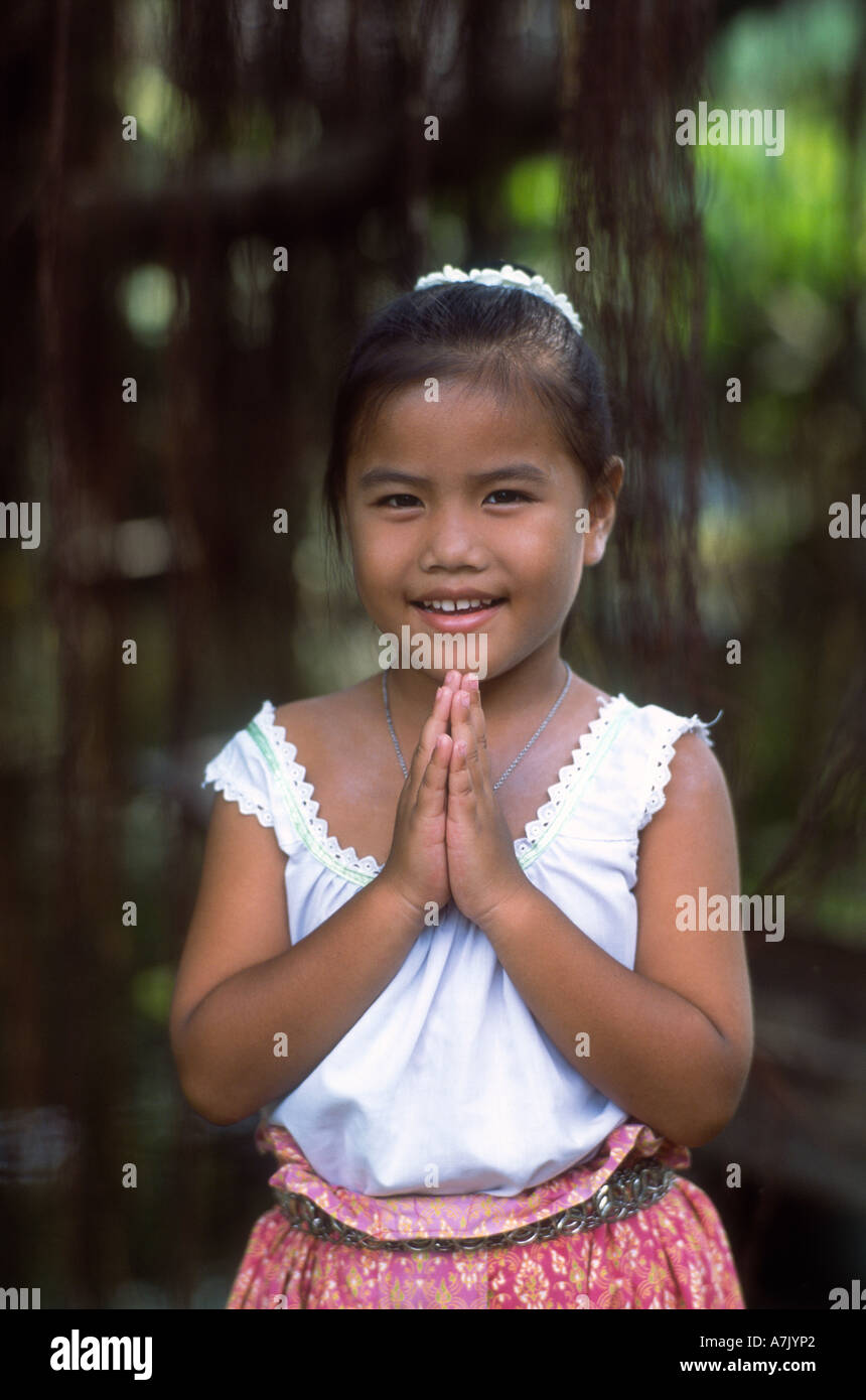 Bangkok, Rose Garden, Thai Greeting, Wai Stock Photo - Alamy