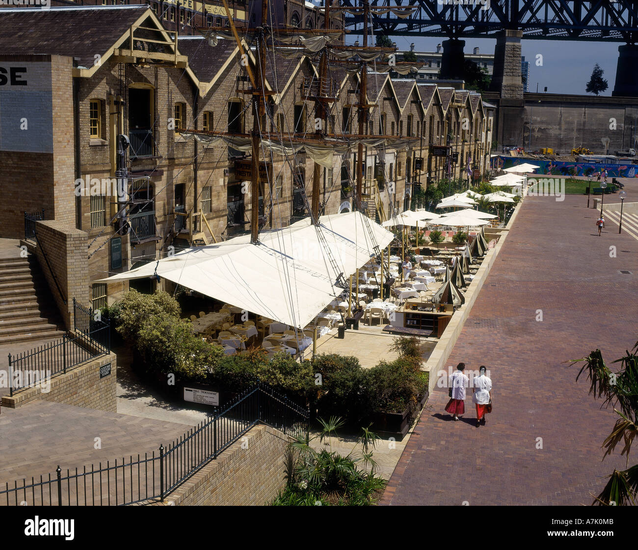 Sydney harbour rocks bar hi-res stock photography and images - Alamy