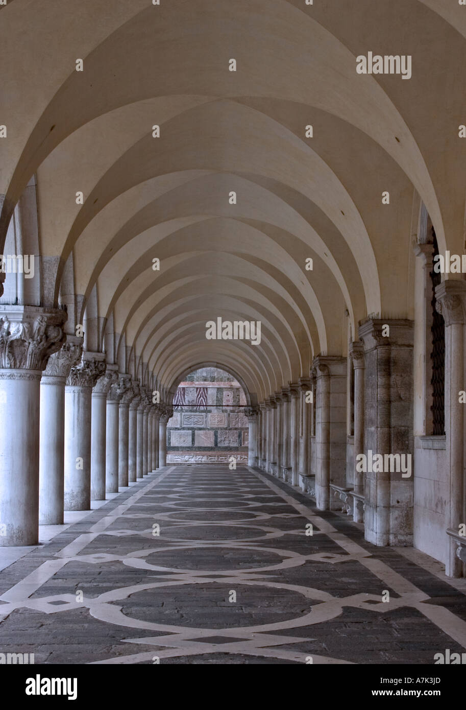 Archway at St Marks Basilica Stock Photo - Alamy