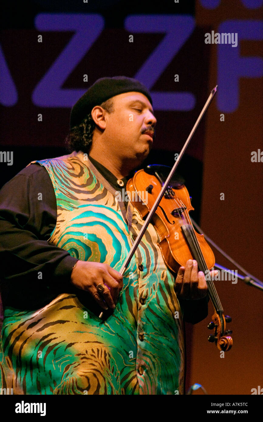 Carlos reyes hi-res stock photography and images - Alamy