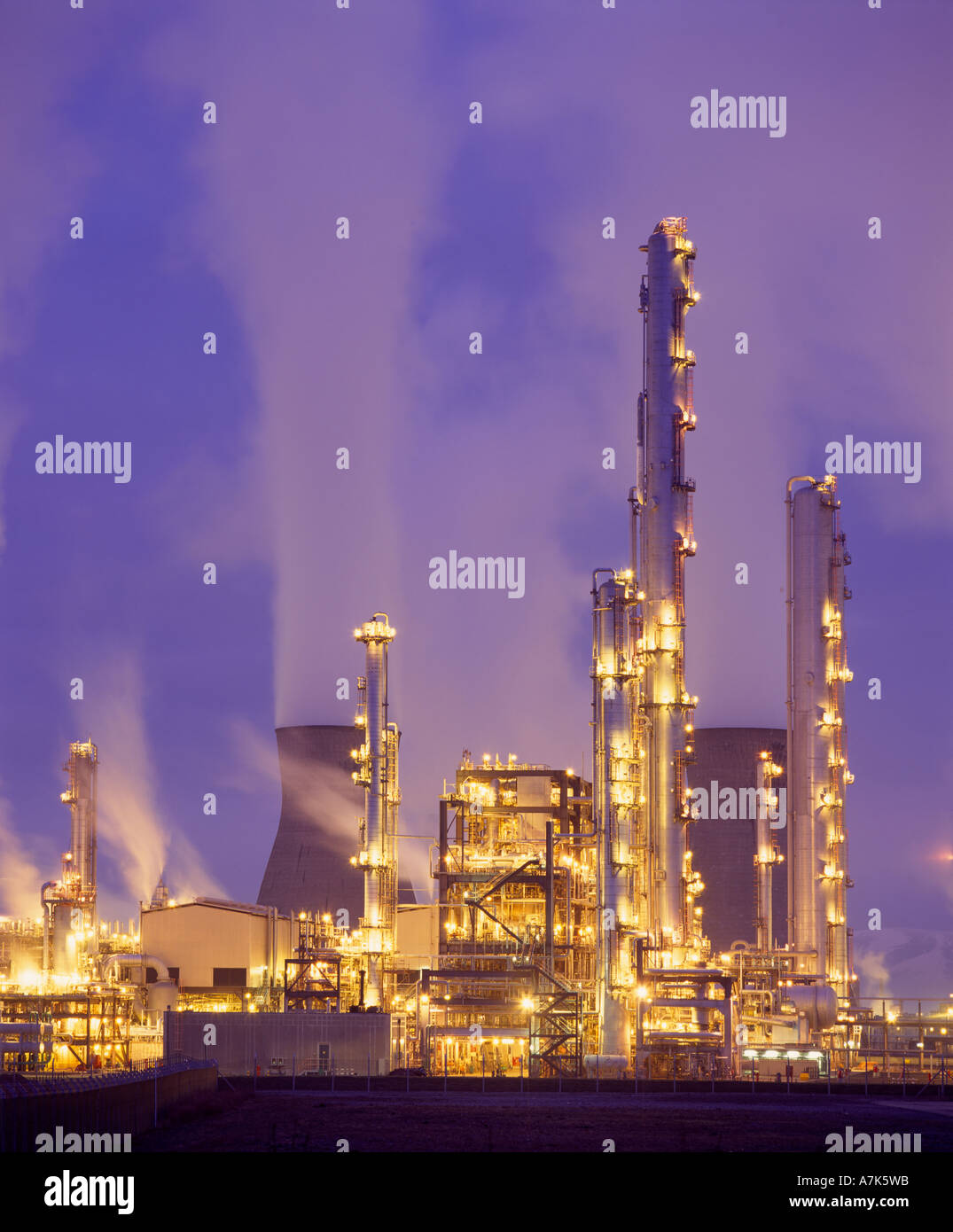 Gas Refinery Britain High Resolution Stock Photography and Images - Alamy