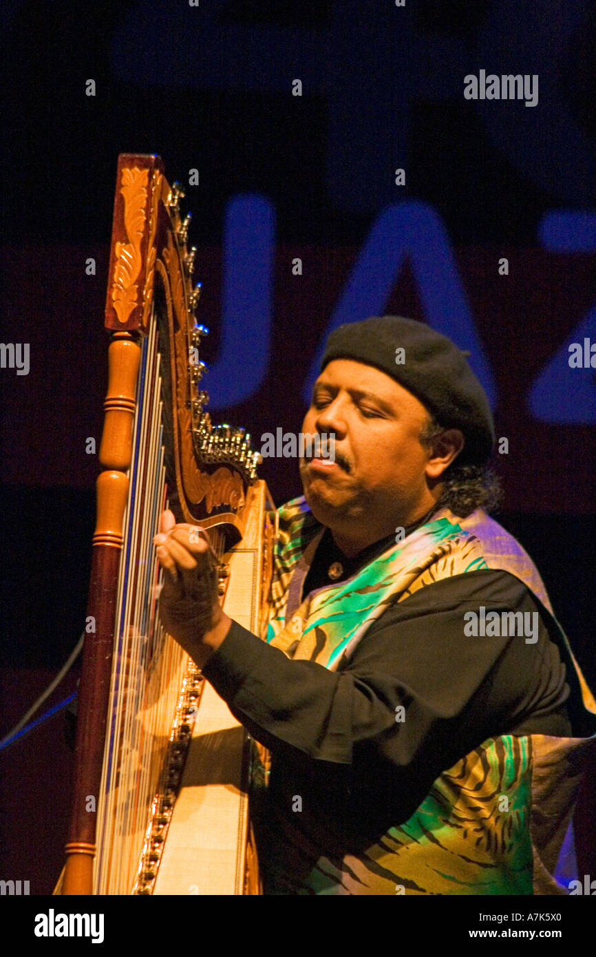 Carlos Reyes preforms on the harp with John Handy and the 40th ...