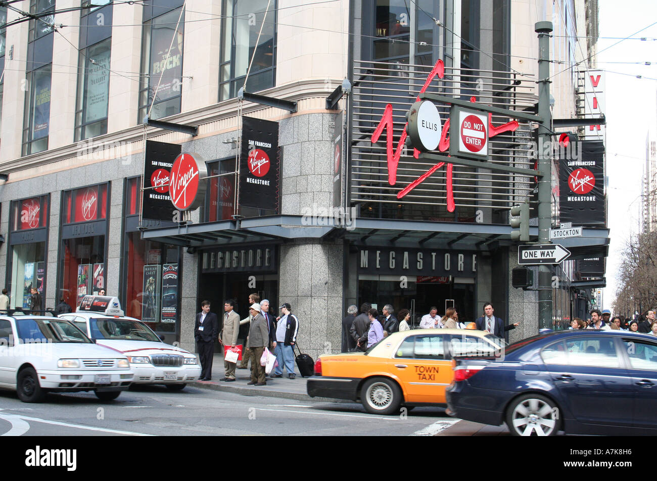 Virgin records store hi-res stock photography and images - Alamy