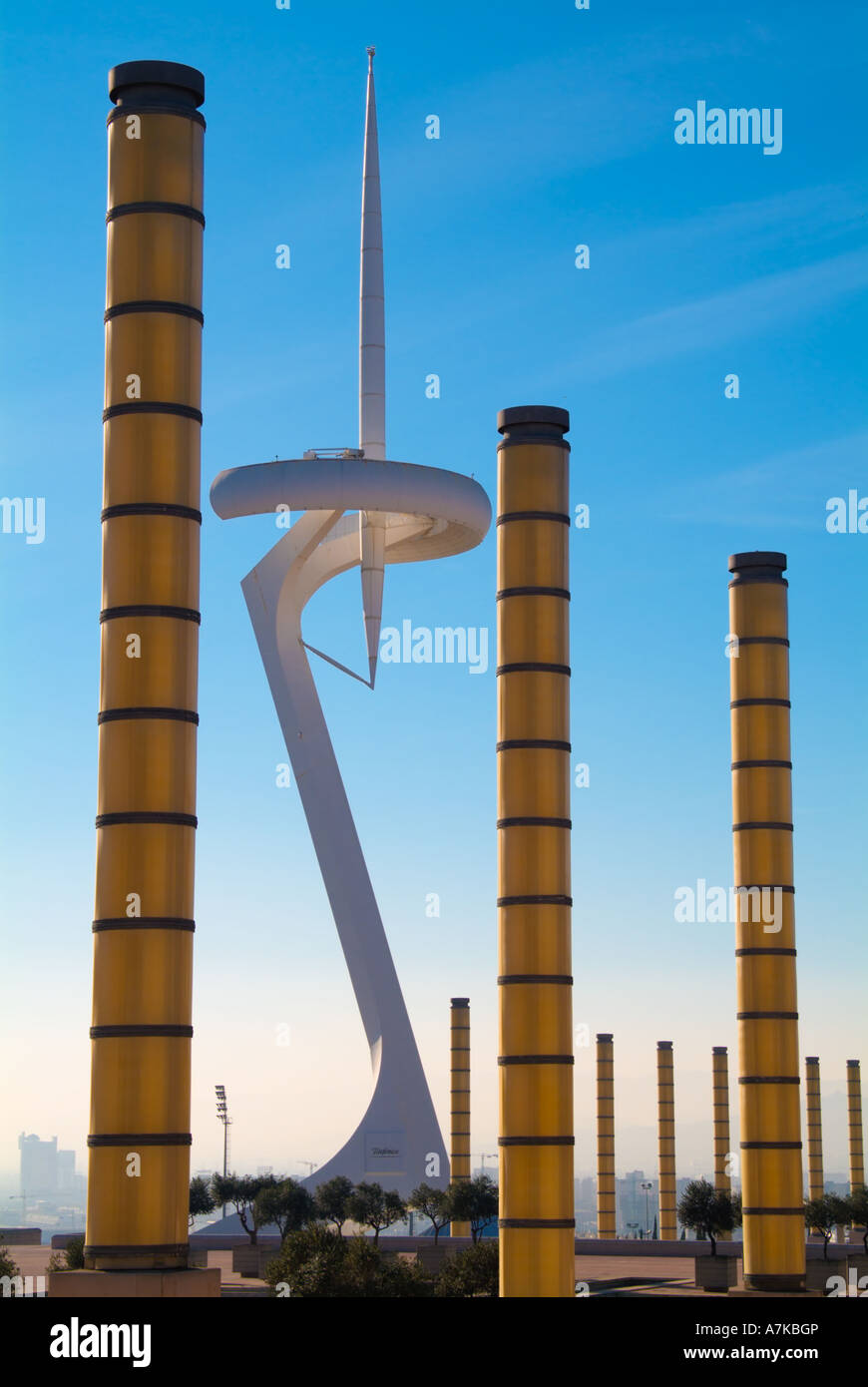Telefonica telecommunications tower at Montjuic designed by Santiago ...