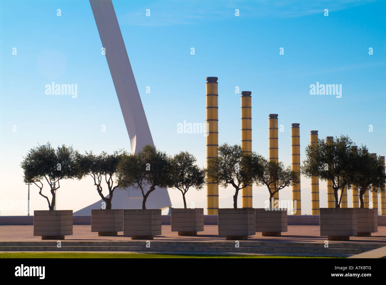 Telefonica telecommunications tower at Montjuic designed by Santiago ...