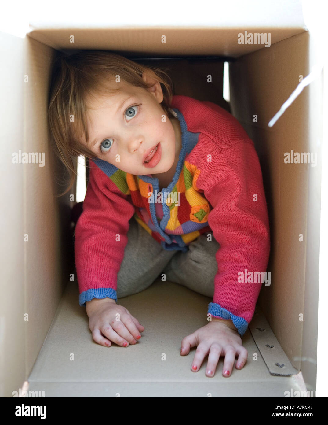 Child in trap hi-res stock photography and images - Alamy
