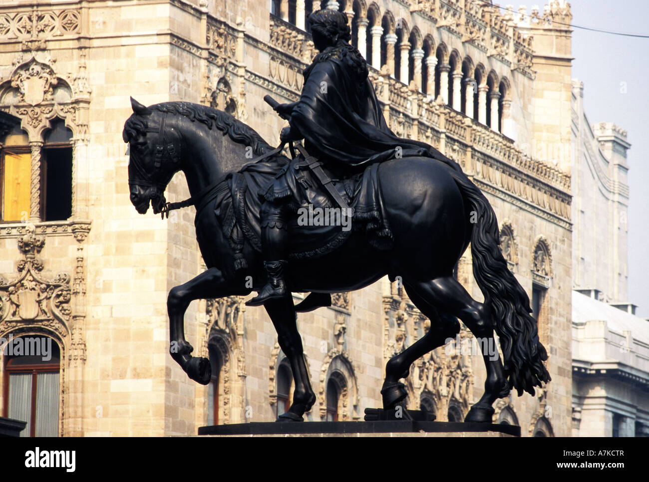Carlos 1v statue hi-res stock photography and images - Alamy
