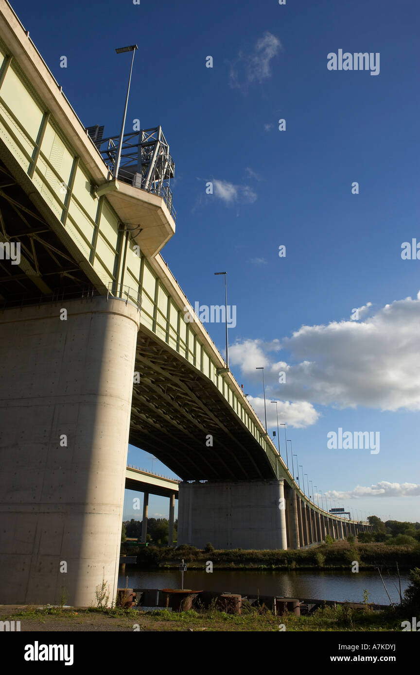 VIEW SOUTH OF THELWALL VIADUCT AND M6 MOTORWAY CROSSING MANCHESTER SHIP ...