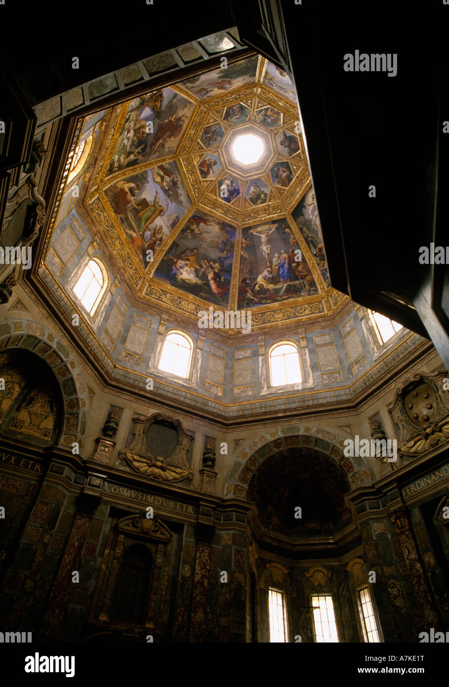 Family chapels hi-res stock photography and images - Alamy