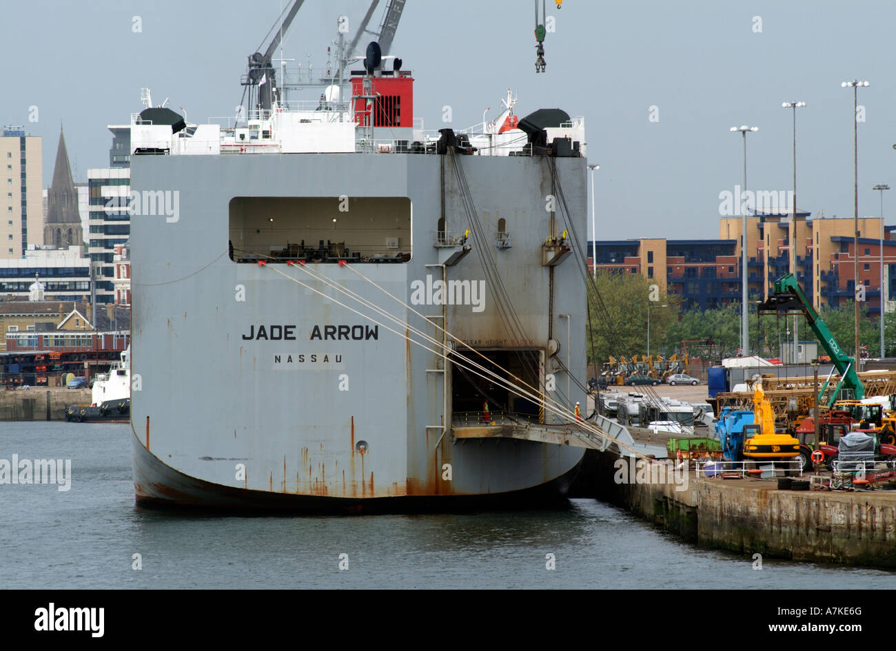 Jade Arrow the RoRo vechicle carrier capable of carrying 4200 cars On ...