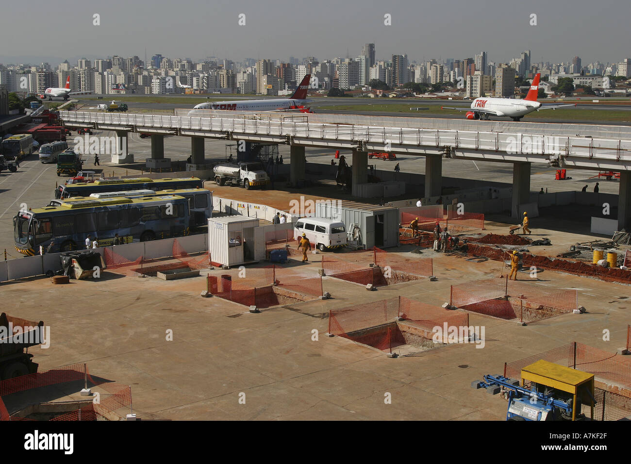Airport setup hi-res stock photography and images - Alamy