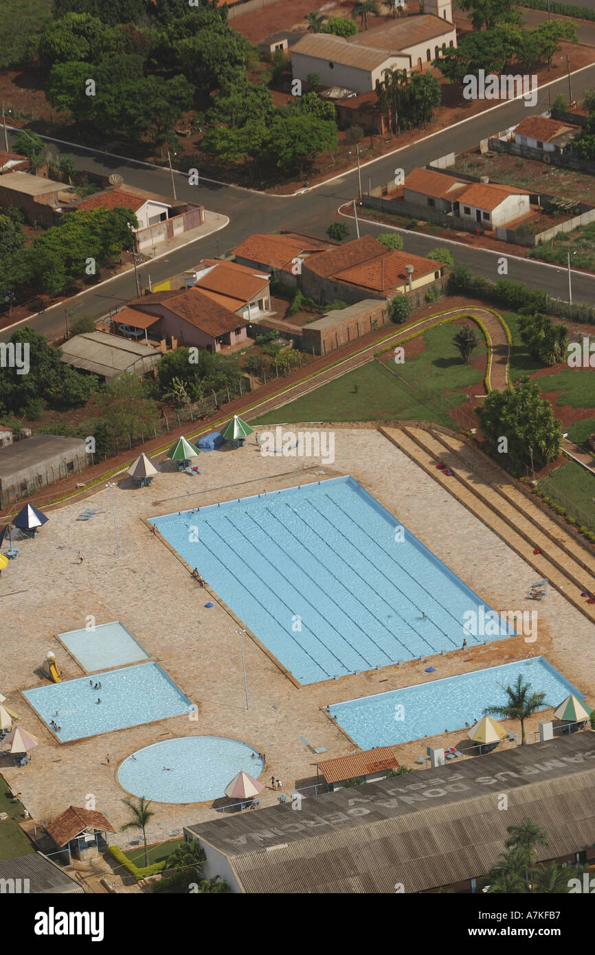 Ariel view swimming pools hi-res stock photography and images - Alamy