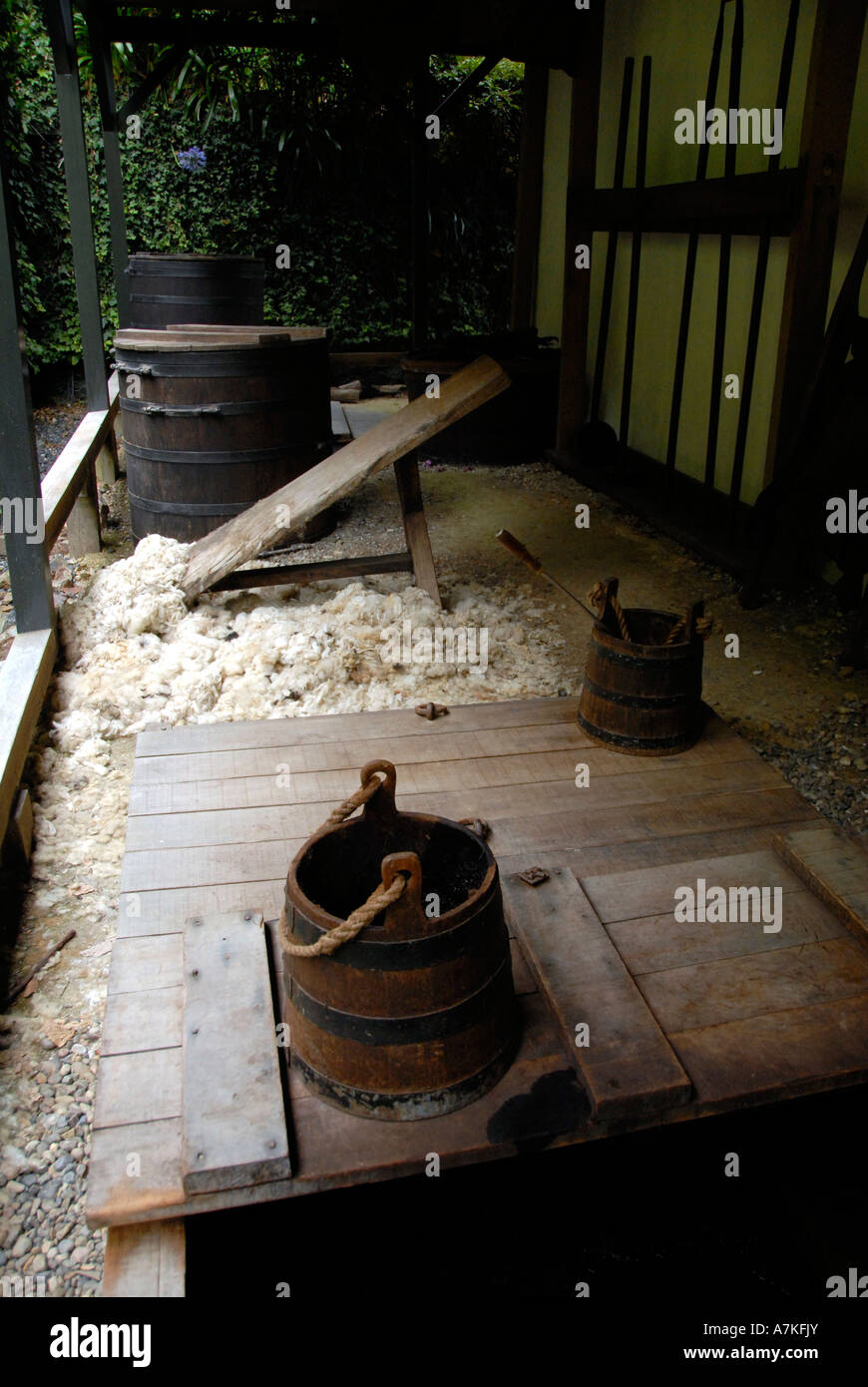 Ink and colour paper hi-res stock photography and images - Alamy