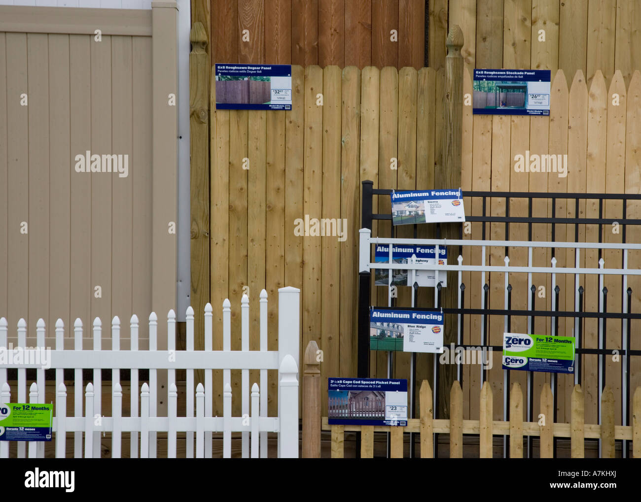 Fences on display at a home center Stock Photo - Alamy