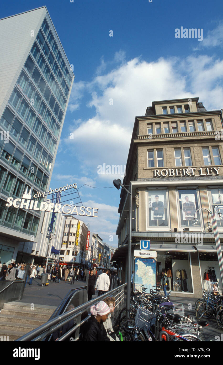 People at the shopping street Schildergasse Cologne North Rhine ...