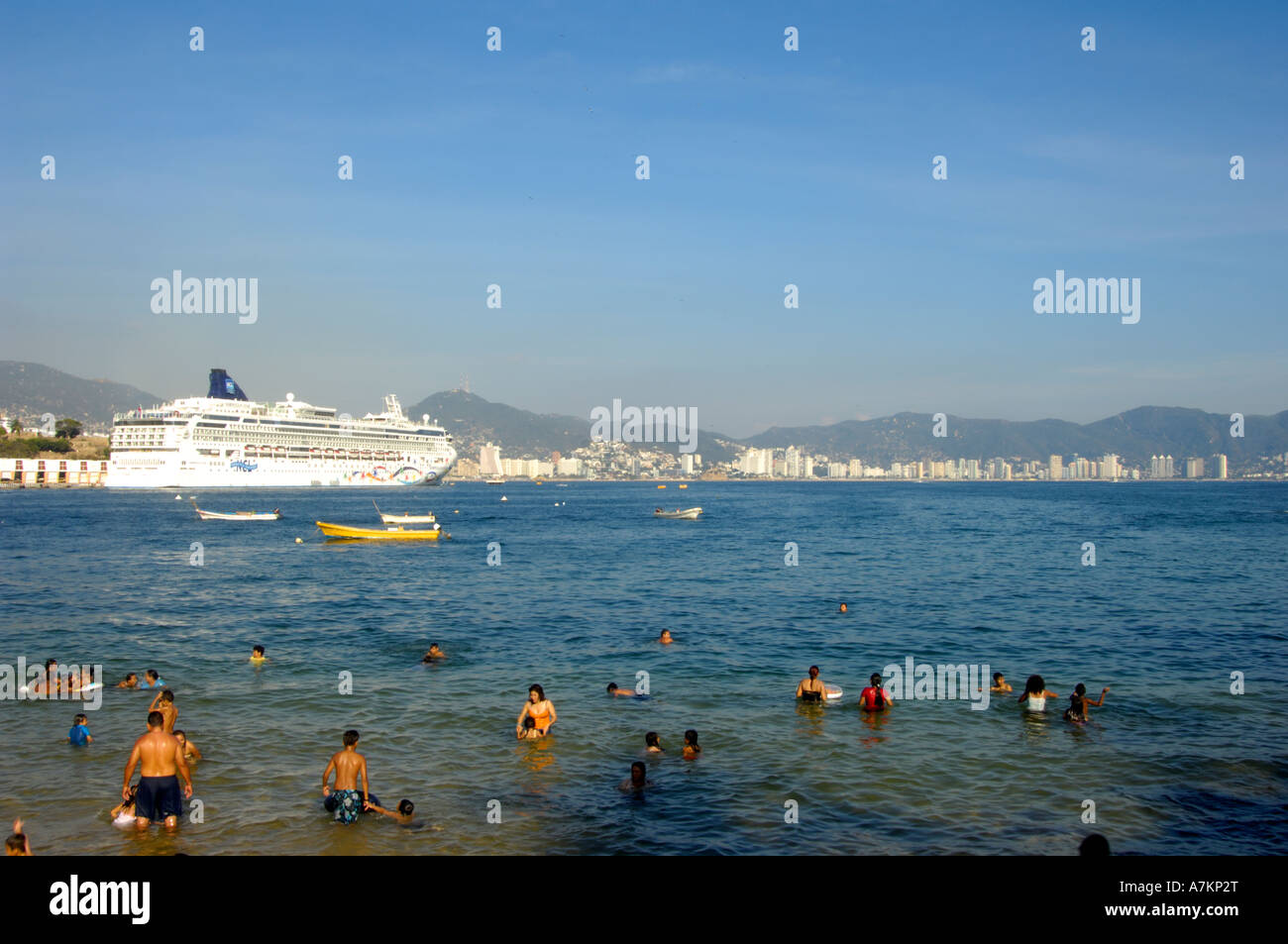 Acapulco Bay in Guerrero State Mexico Stock Photo - Alamy