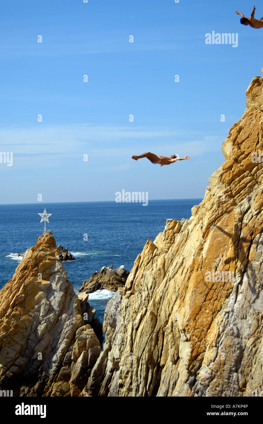 The cliffs of La Quebrada in the Bay of Acapulco, Mexico Stock Photo ...
