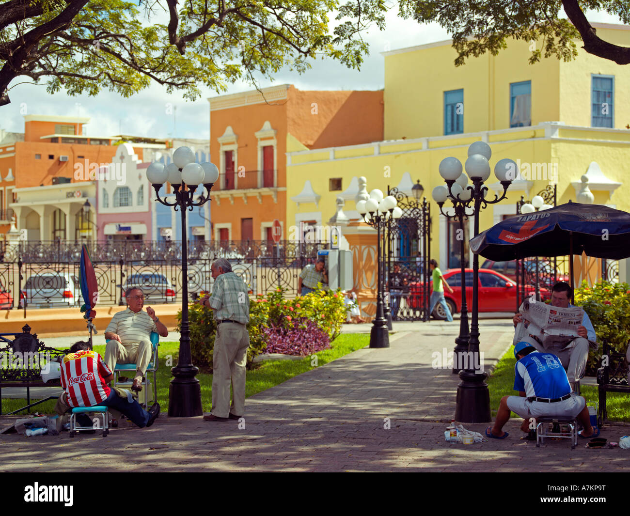 Campeche mexico parque principal hi-res stock photography and images ...