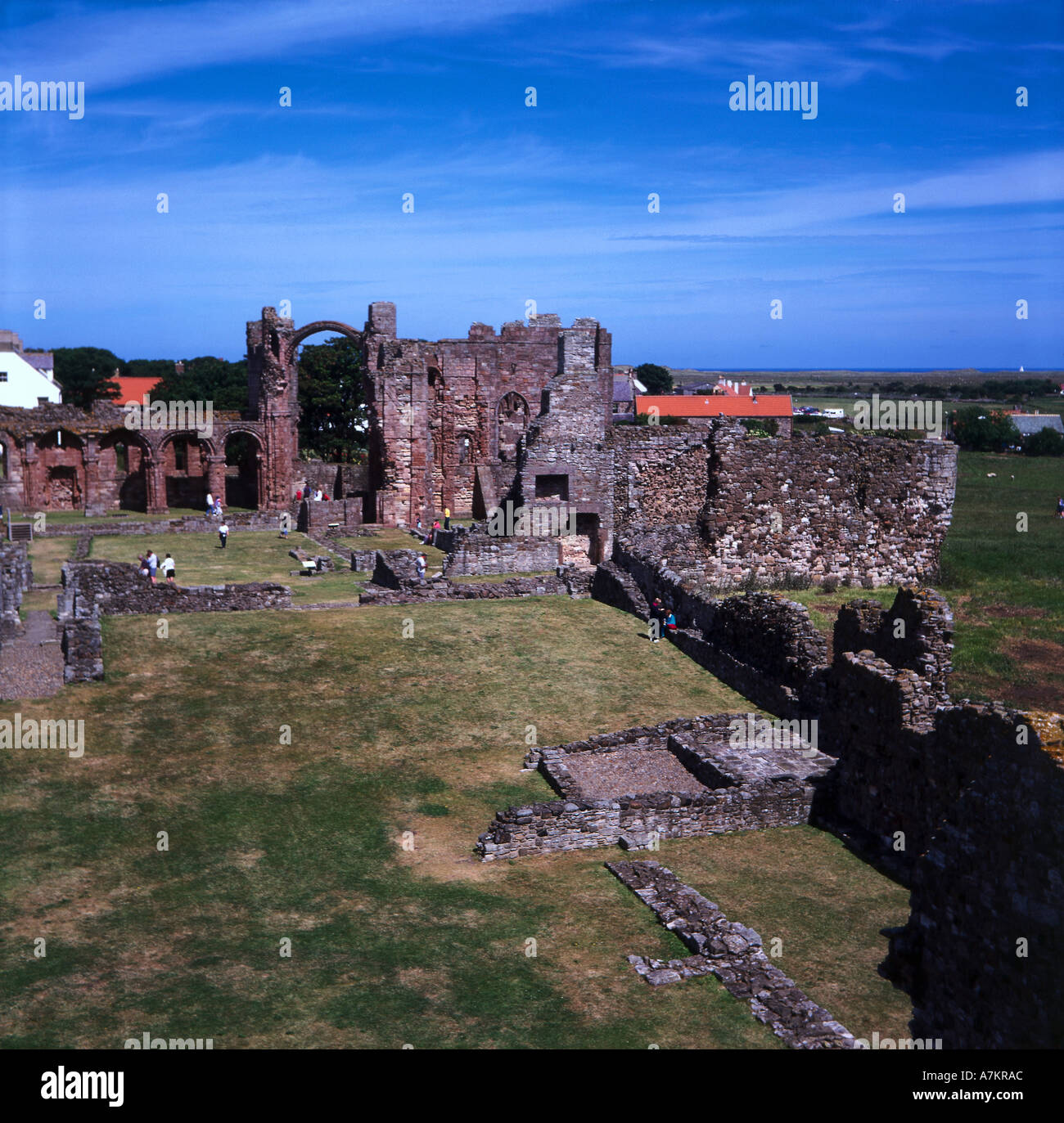 English ruined priories hi-res stock photography and images - Alamy