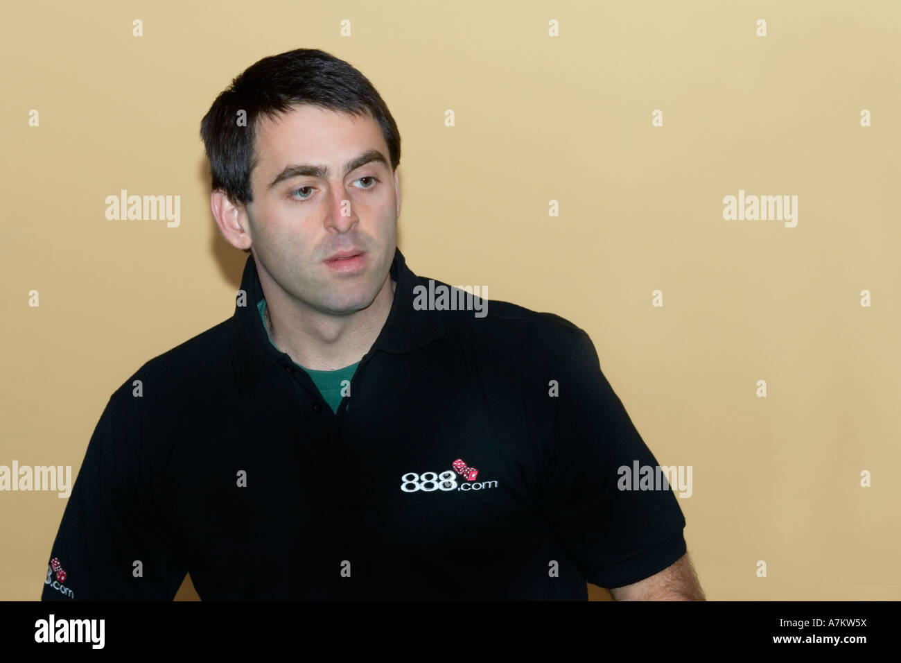 Ronnie osullivan world snooker champion hi-res stock photography and ...