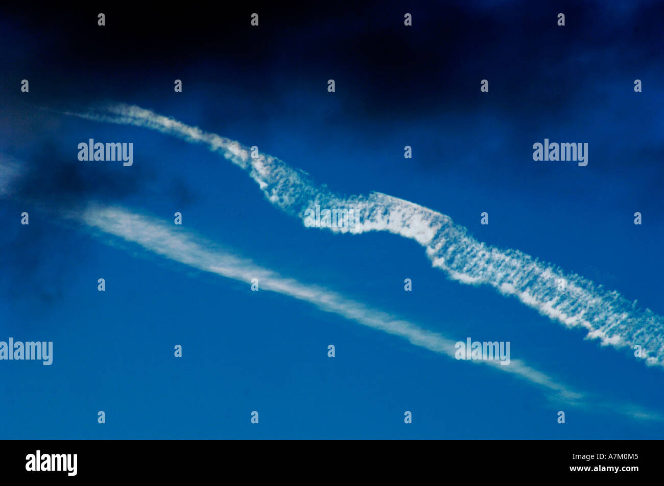 Infinity vapour hi-res stock photography and images - Alamy