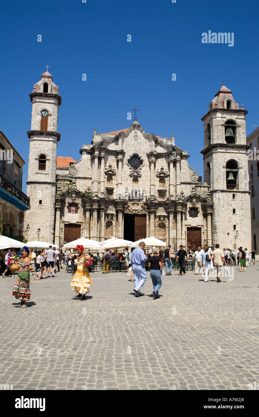 Havana Cathedral in Cuba Stock Photo - Alamy