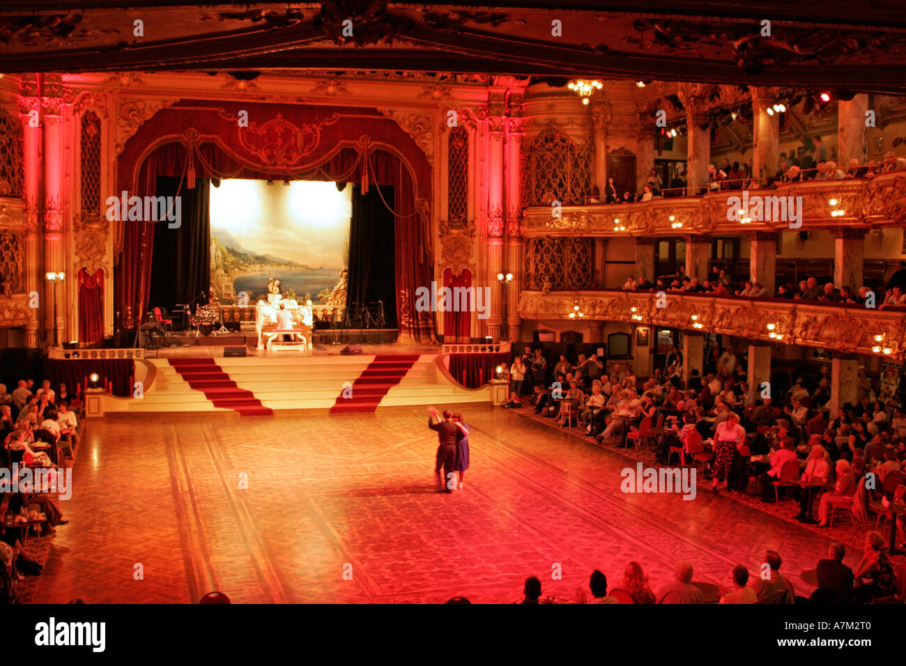 Grand theatre blackpool hi-res stock photography and images - Alamy