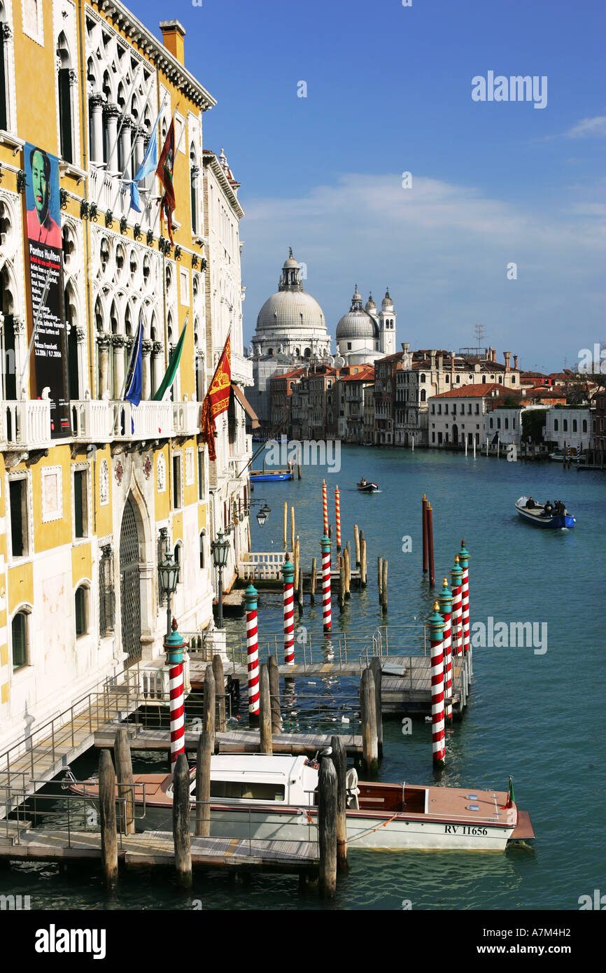 Beautiful Venice, a classic view from the famous Ponte dell Academia ...