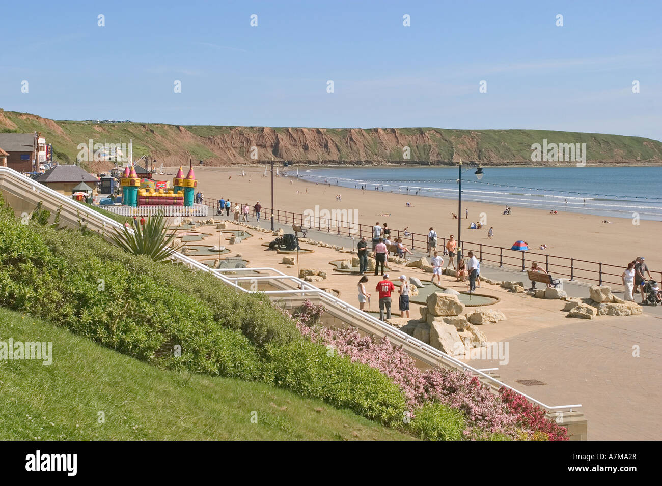 Filey bay summer hi-res stock photography and images - Alamy