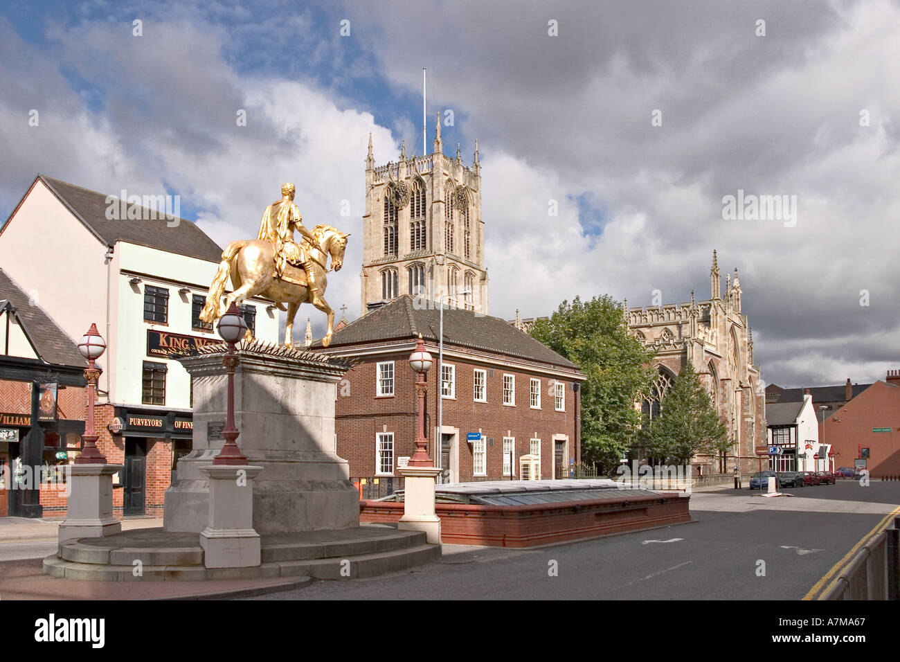 Holy trinity church hull minster hull hi-res stock photography and ...