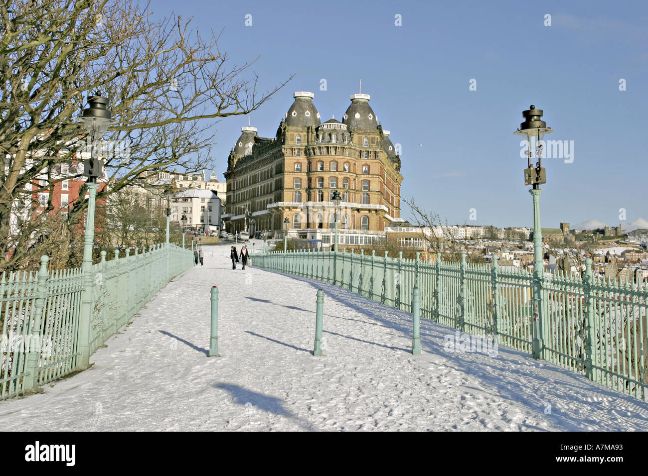 Scarborough spa bridge hi-res stock photography and images - Alamy
