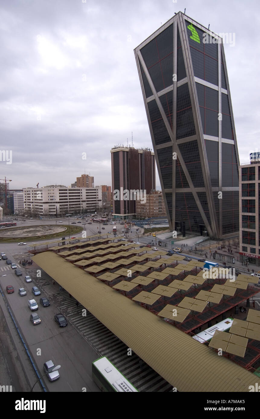 Madrid spain plaza castilla Rio tower Stock Photo - Alamy